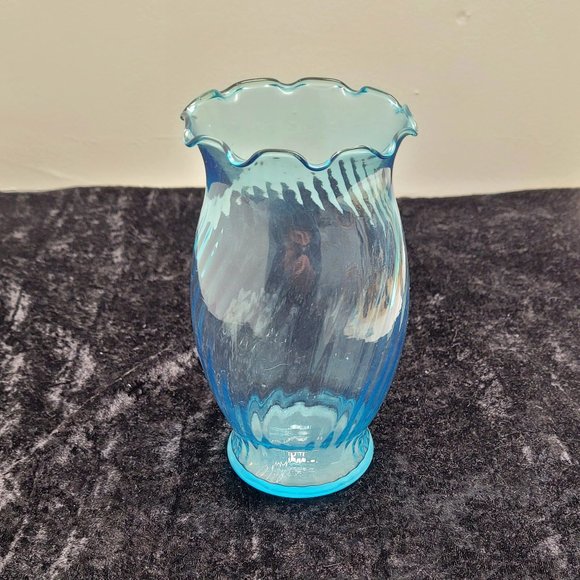 Anchor Hocking | Art | Vintage Anchor Hocking Swirl Blue Ruffled Vase ...
